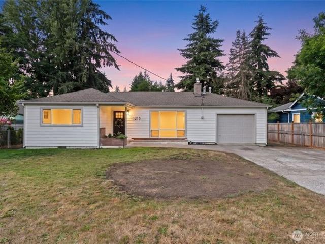 1215 Hall St SE, Lacey, WA 98503