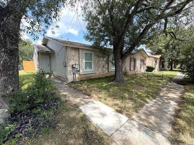 1215 Klondike St, San Antonio, TX 78245