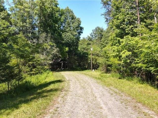 1215 Lucius Beasley Rd, Westfield, NC 27053
