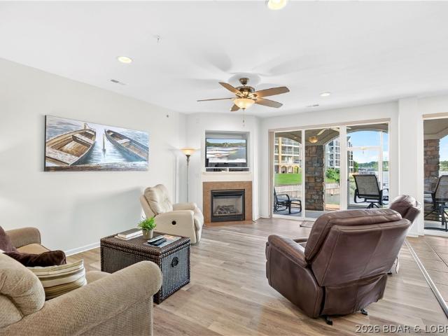 1215 Lands End Parkway 614