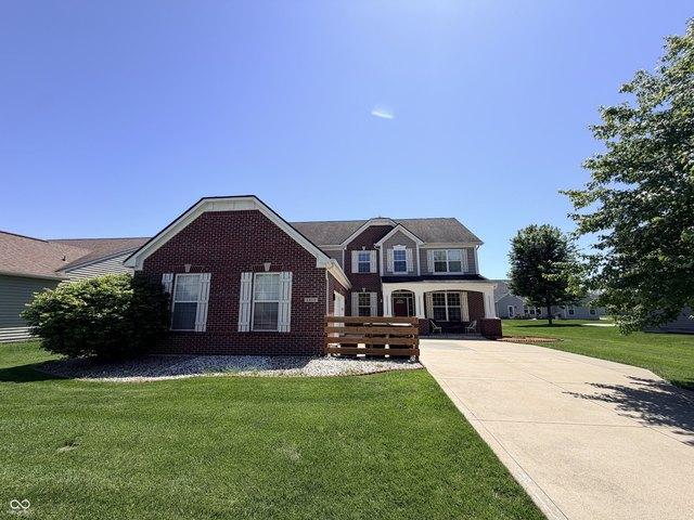 1215 Siena Dr, Greenwood, IN 46143