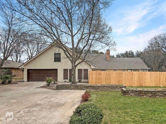 1215 Spring Lake Dr, Duncanville, TX 75137
