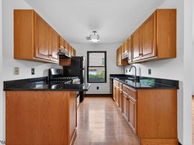 1215 Spruce Hills Dr