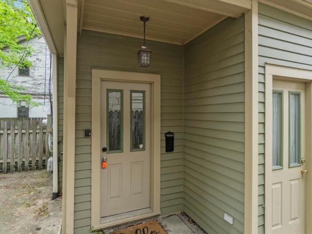 1215 W Jefferson Boulevard