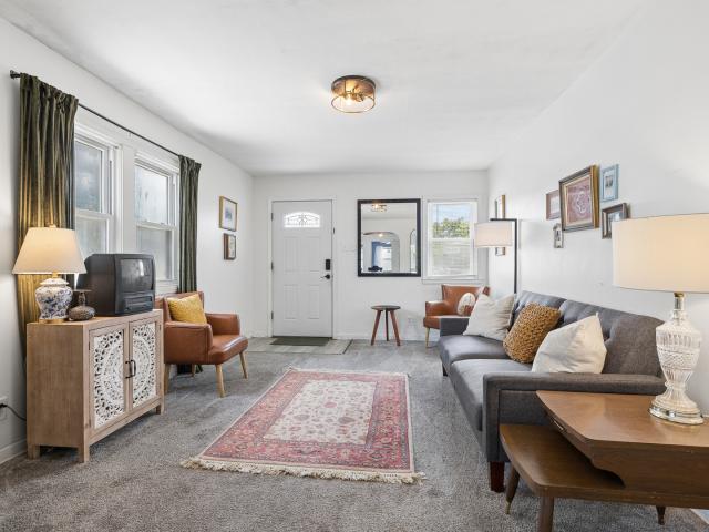 1215 W Jefferson Street
