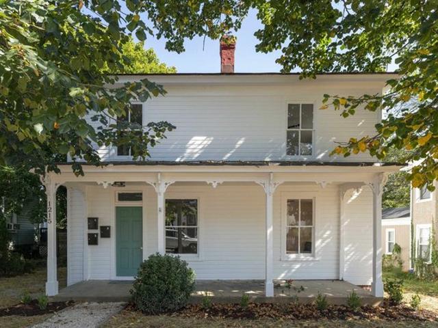 1215 Walnut St, Staunton, VA 24401