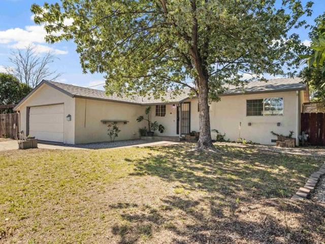 1215 Wetter Way, Red Bluff, CA 96080