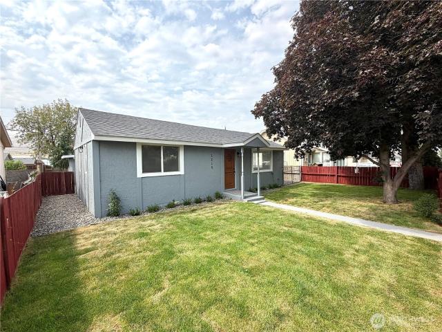 1215 Yakima Street SE