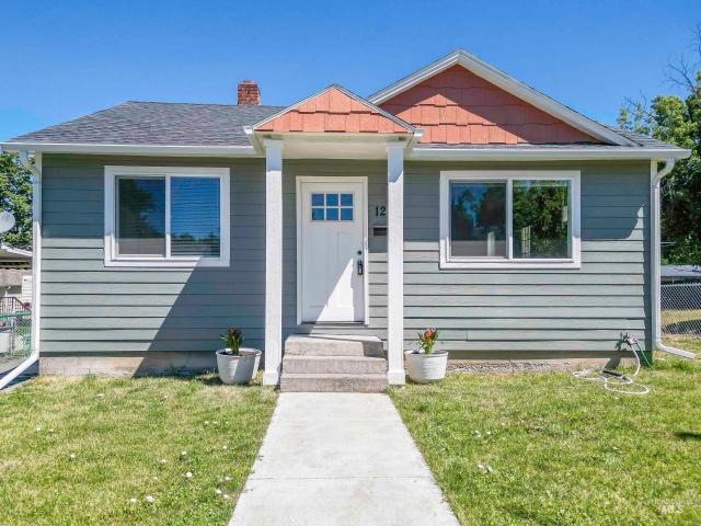 1215 16th Ave