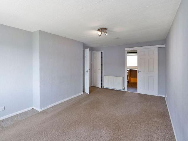 1215L Bailie Grove, Edinburgh, EH15 3BS