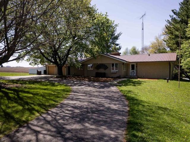 12166 Cunningham Rd, Winnebago, IL 61088