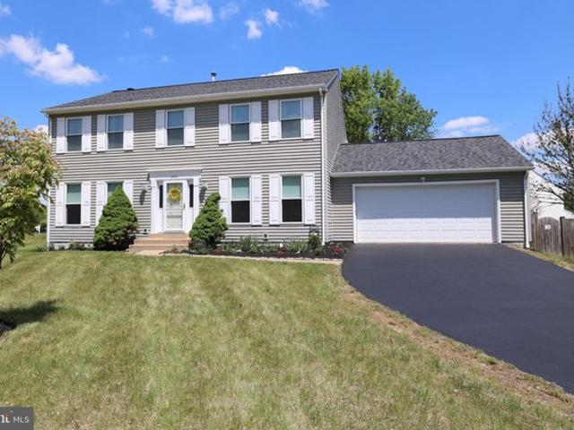 12168 Eddyspark Dr, Herndon, VA 20170