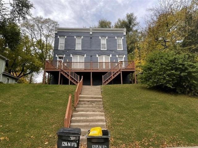 1216 N 11th St, Saint Joseph, MO 64501