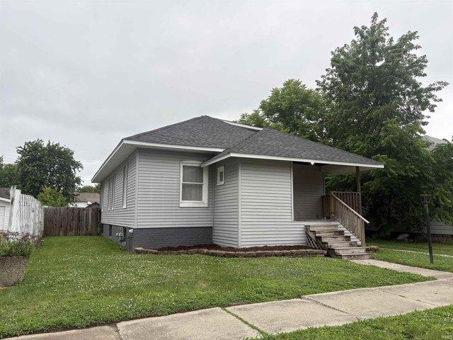 1216 N 12th St, Vincennes, IN 47591