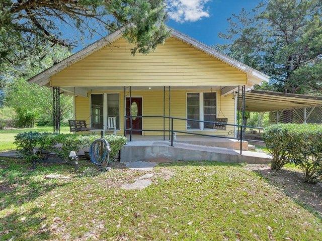 1216 N Hendrix Ave, Diboll, TX 75941