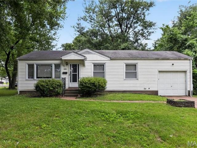 1216 Nectar Dr, Saint Louis, MO 63137