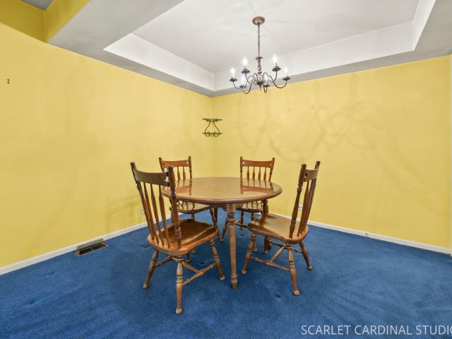 1216 Berkenshire Lane