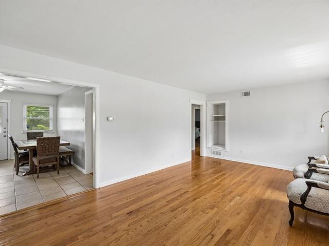 1216 Bluebird Lane