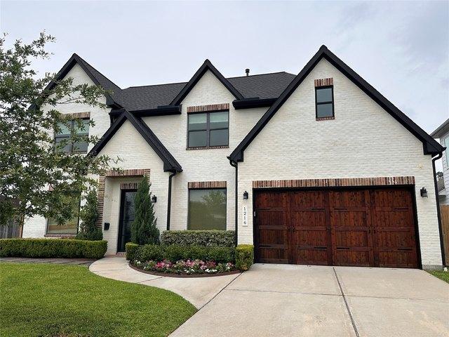 1216 Chamboard Ln, Houston, TX 77018