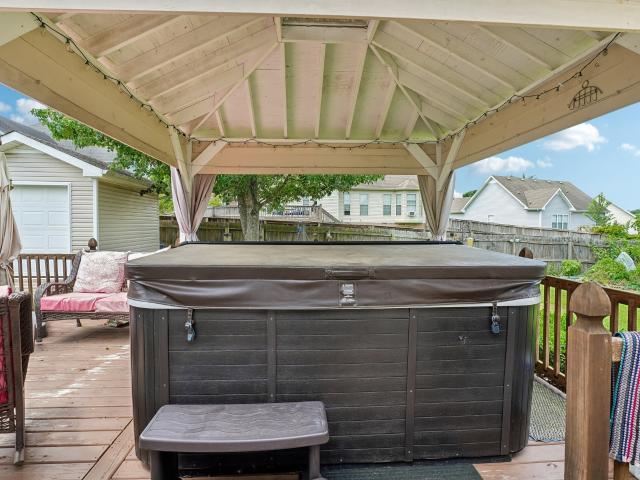 1216 Channelview Dr