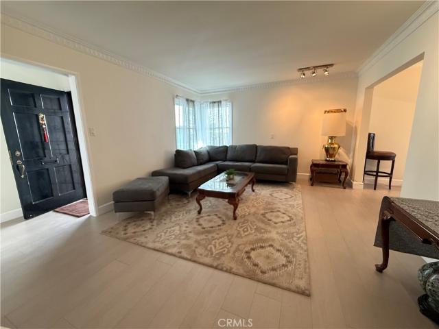 1216 Cochran Ave, Los Angeles, CA 90019 | MLS #SR26012