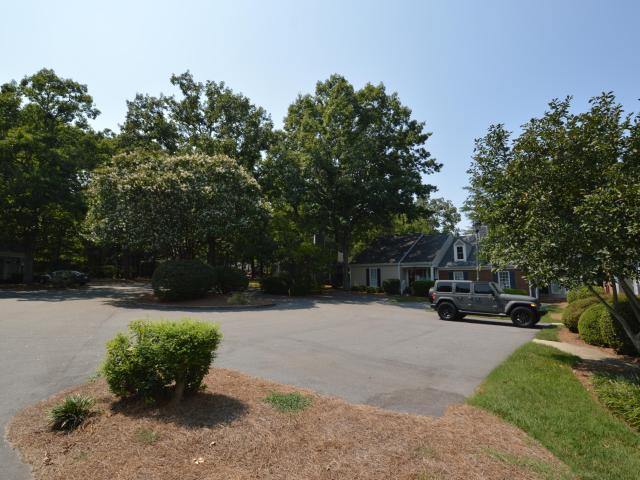 1216 Deptford Court