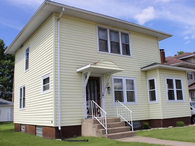 1216 E 3rd St, Mishawaka, IN 46544