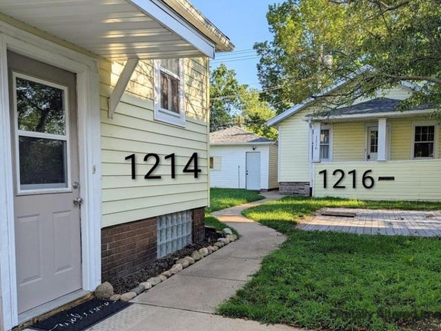 1216 E 3rd St, Mishawaka, IN 46544