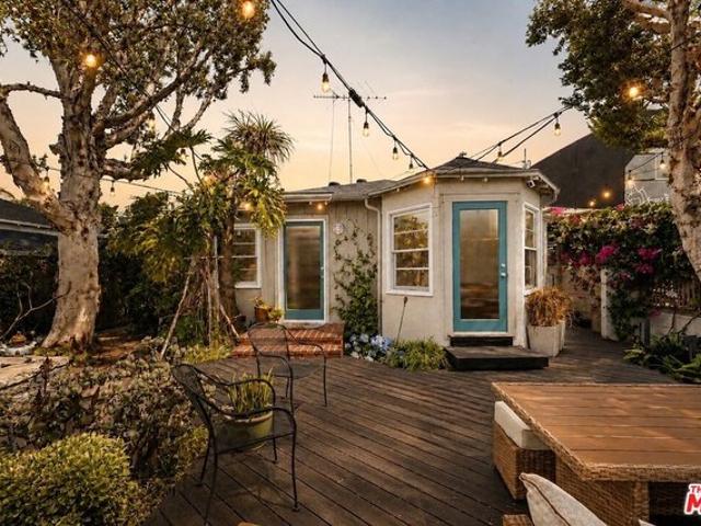 1216 Elm St, Los Angeles, CA 90291