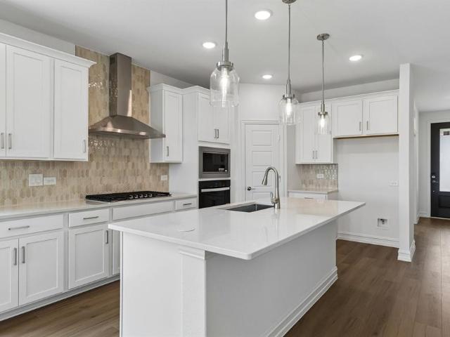 1216 Graydon Street
