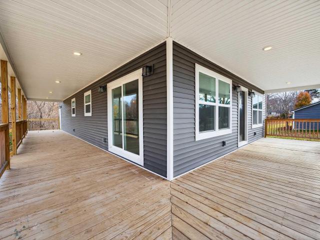 1216 Greer Lane
