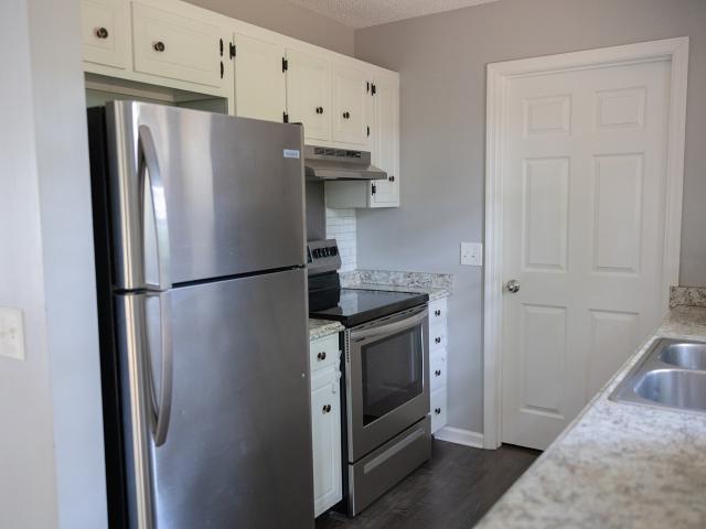 1216 Jacksons Hill Rd