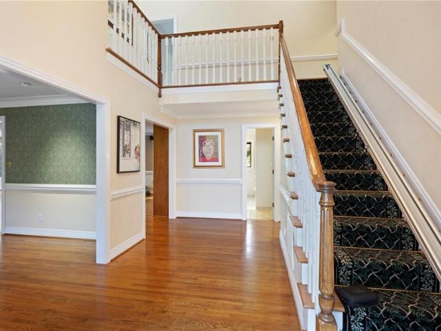 1216 Lawrence Grey DR
