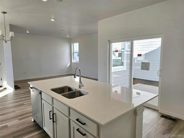 1216 Prospect Aly
