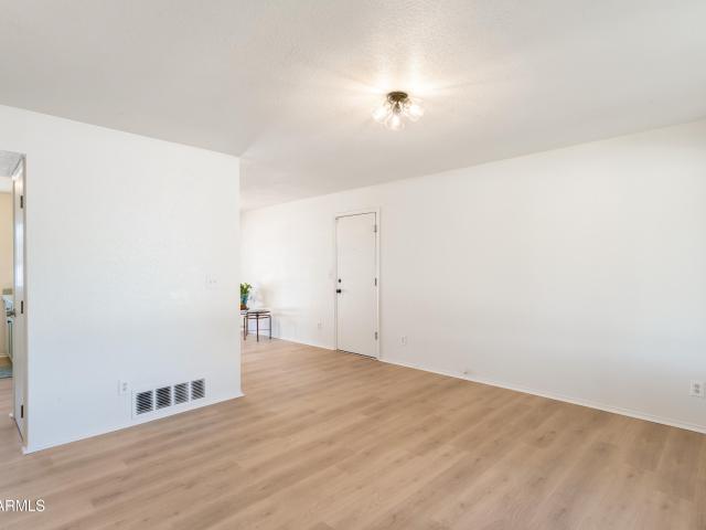 1216 quail hollow drive