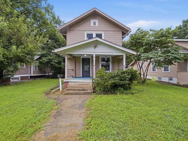 1216 SW Boswell Ave, Topeka, KS 66604