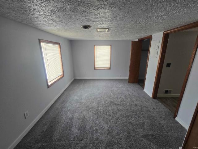 1216 S 750 E Road