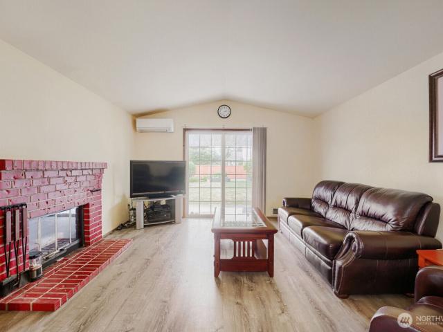 1216 S 80th Street