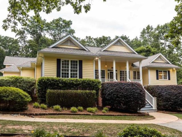 1216 Savannah Ln, Monroe, GA 30655