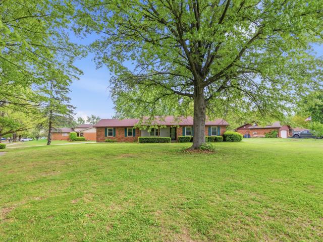 1216 W Stop 11 Road
