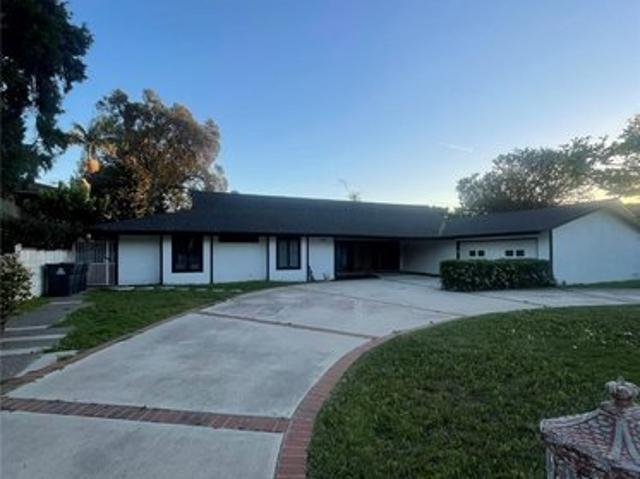 1216 W River Ln, Santa Ana, CA 92706