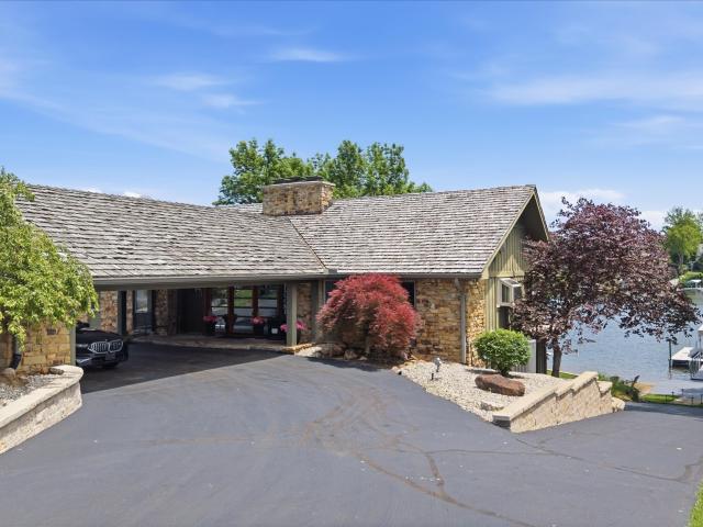 1216 Willow Way