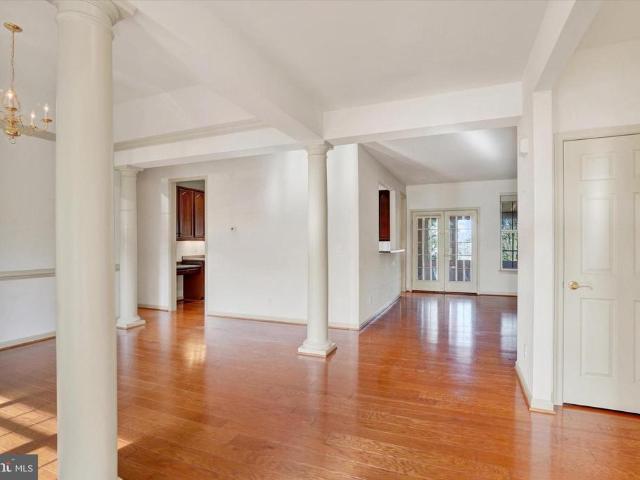 1216 Winding Oak Drive