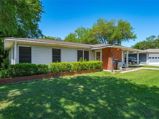 1216 15th Ave N, Texas City, TX 77590