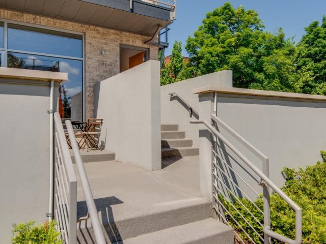 1216 4th Ave N # 104