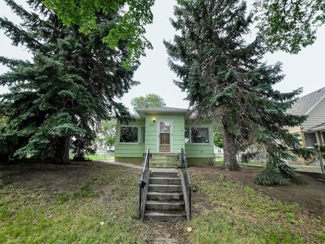 1216 9th Ave S, Great Falls, MT 59405