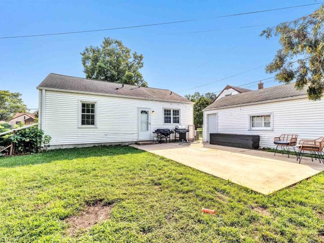 1216 9TH Street