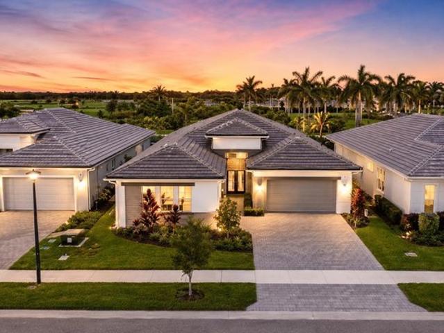 12172 Waterstone Cir, Palm Beach Gardens, FL 33412