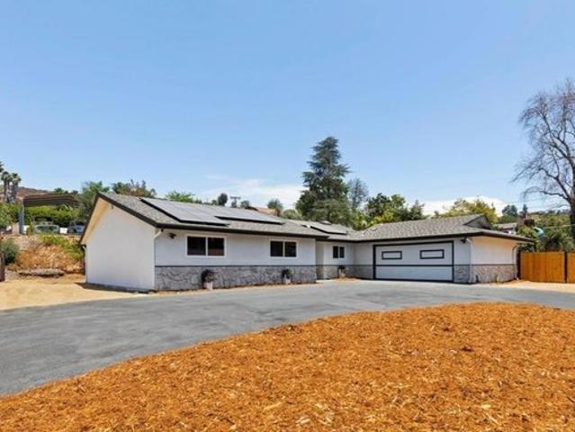 12172 Gay Rio Dr, Lakeside, CA 92040