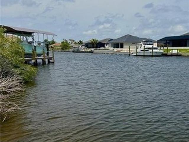 1217 NW 41st Pl, Cape Coral, FL 33993